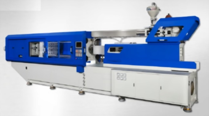 Injection molding machine and Preform