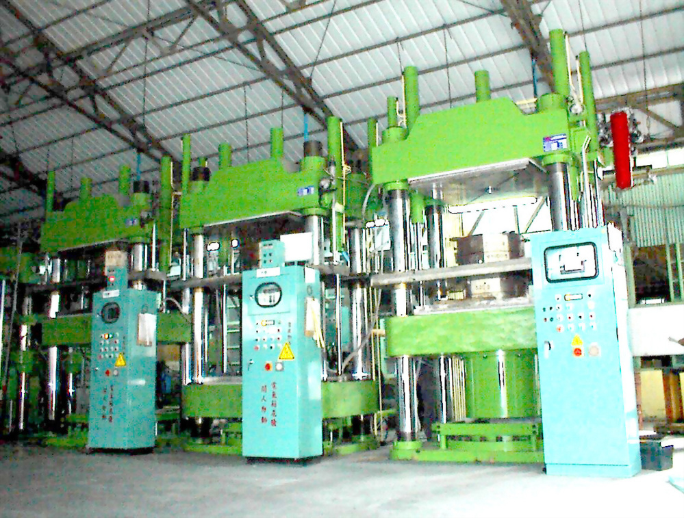 Precision Press Molding Machine | High Efficiency & Durability