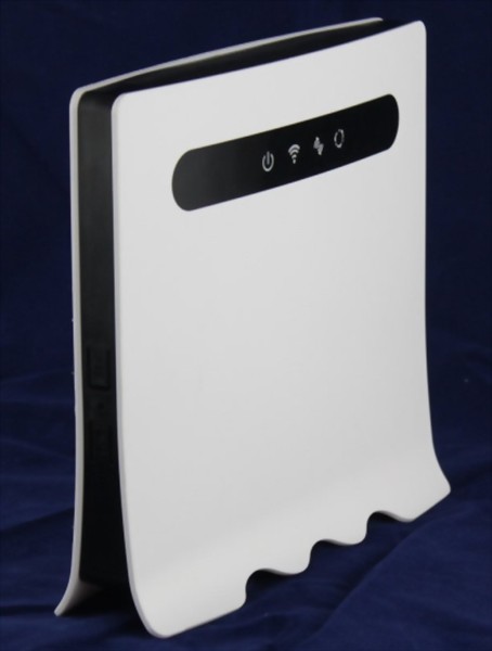 MaxComm 4G LTE CPE WiFi Router WR-109 | MaxComm