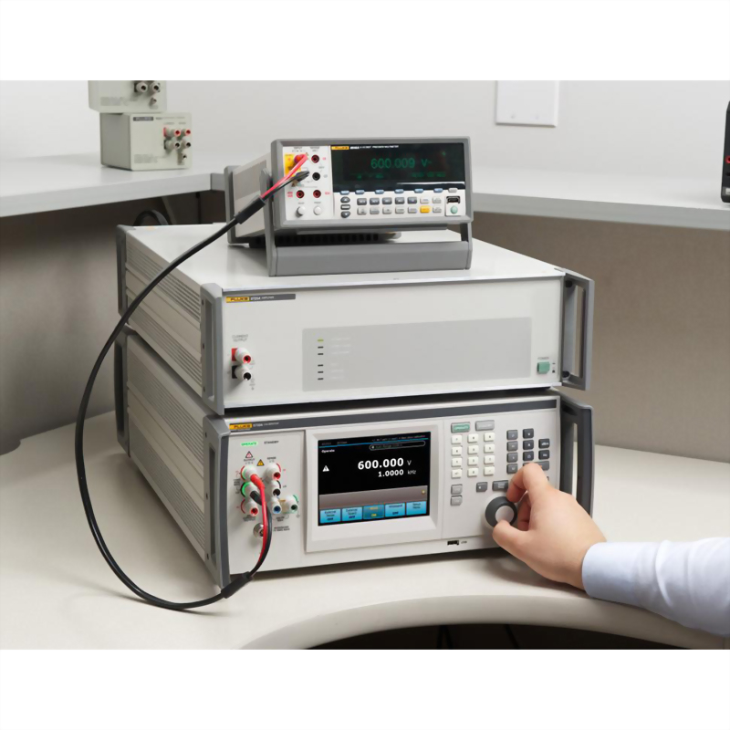 High Performance Multifunction Calibrator 5730A