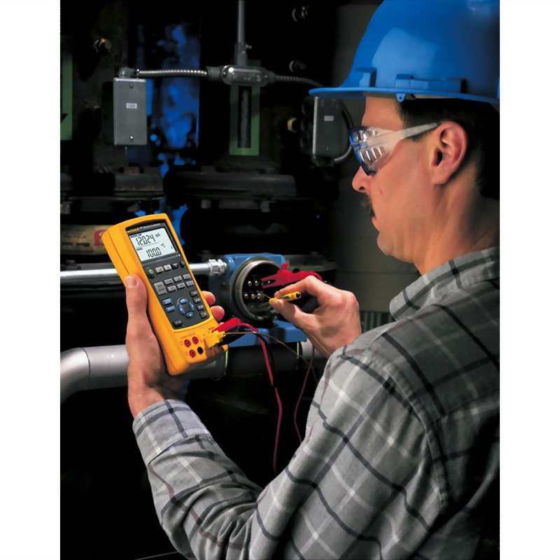 Multifunction Process Calibrator FLUKE 725