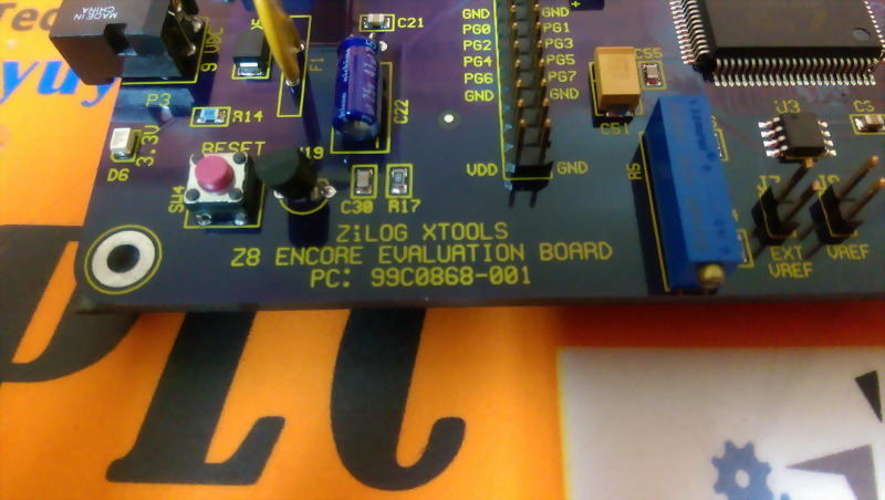 ZILOG XTOOLS Z8 ENCORE EVALUATION BOARD 99C0868-001