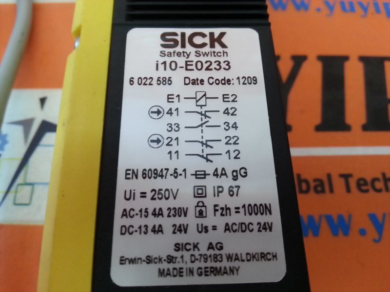 SICK I10-E0233 SAFETY SWITCH
