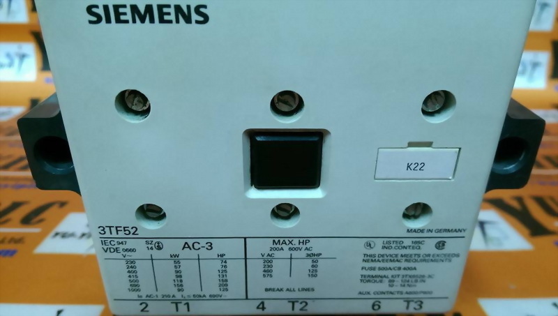SIEMENS 3TF52 MAGNETIC CONTACTOR 3 PHASE 600V 3POLE