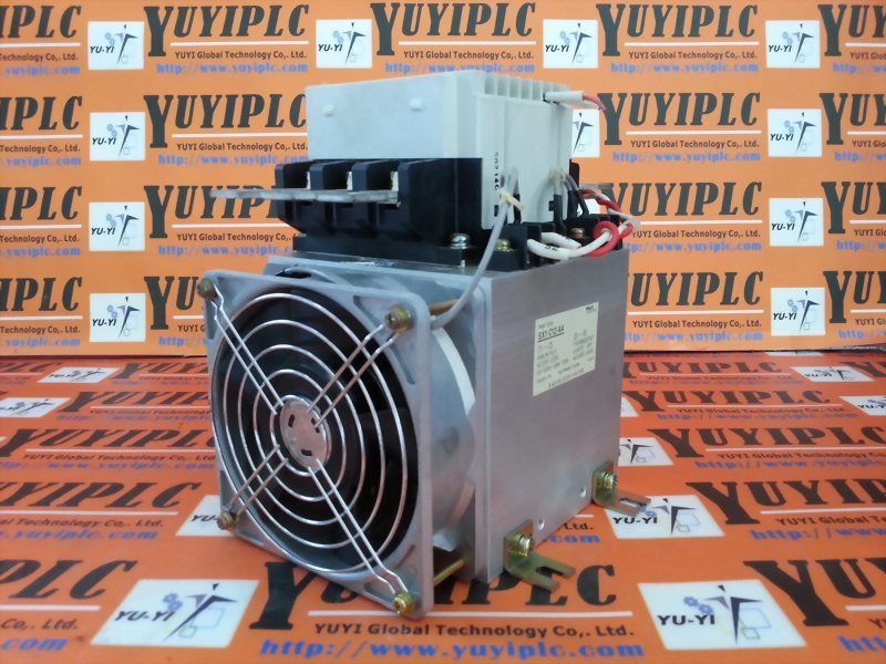 FUJI SS1202-3Z-D3 SOLID STATE CONTACTOR / SX1-C12-A4 HEAT SINK