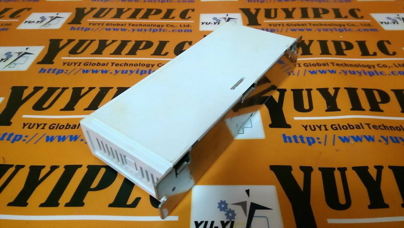 IAI RCP2-SS8C-I-56P-20-900-P1-R03 ROBO CONTROLLER