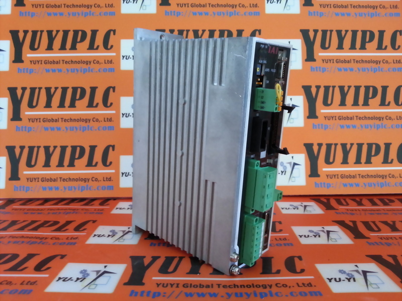 IAI SCON-C-200I-NP-2-1 SERVO CONTROLLER