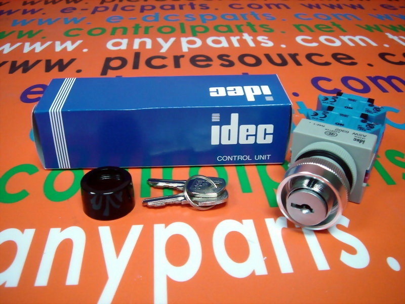 IDEC ASW3K22-2/0 NIB