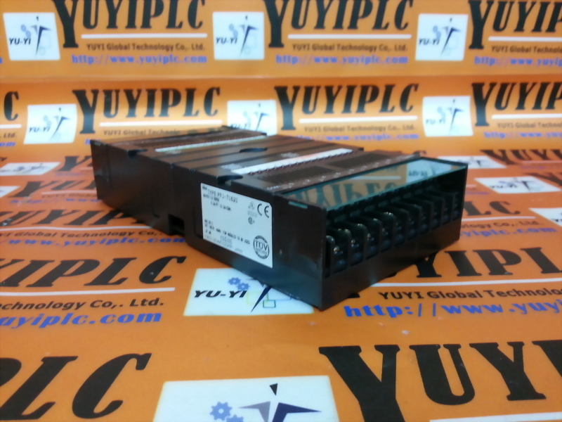 IDEC IZUM PFJ-N161U INPUT / PFJ-T162U OUTPUT MODULE