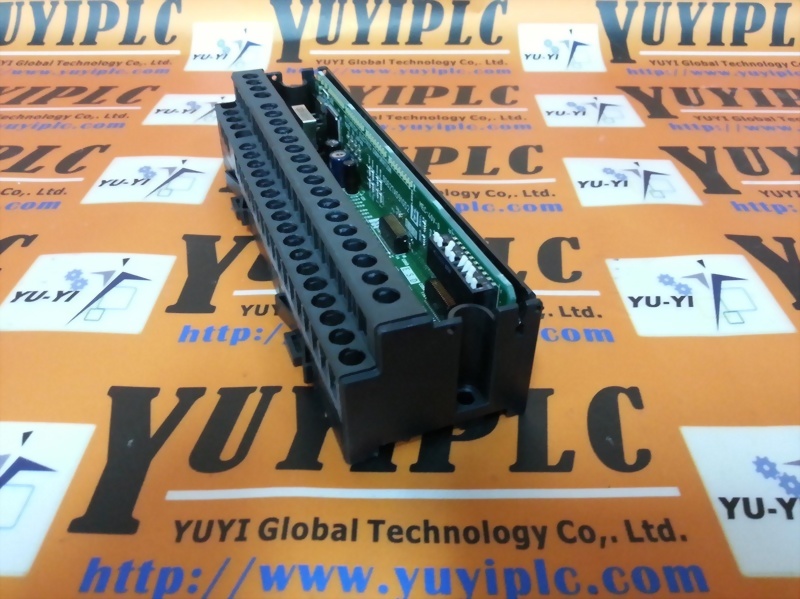 MITSUBISHI AJ65SBTB1-32DT INPUT / OUTPUT UNIT