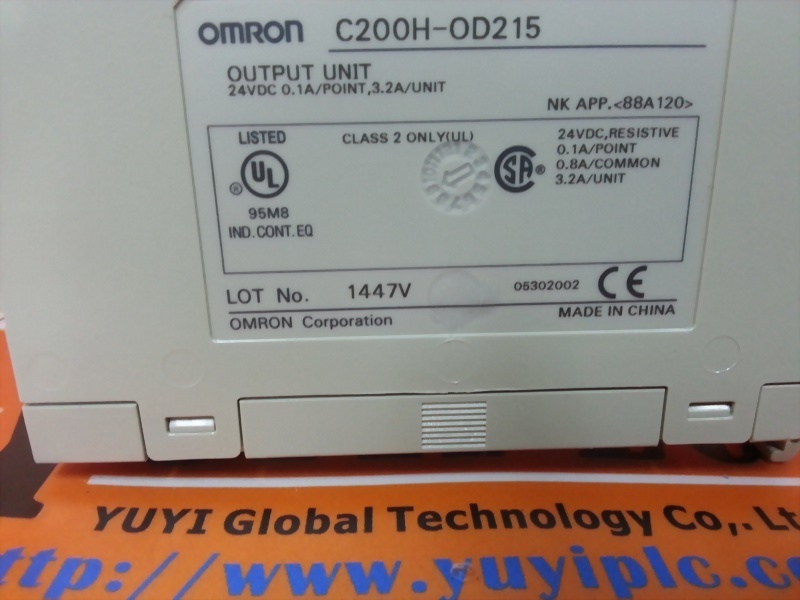 OMRON C200H-OD215 OUTPUT UNIT MODULE