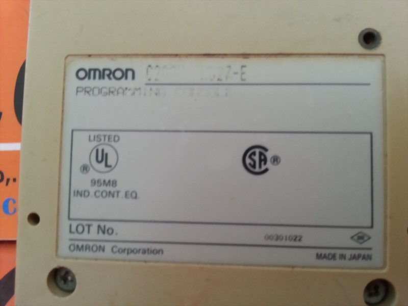 OMRON C200H-PR027 PROGRAMMING CONSOLE