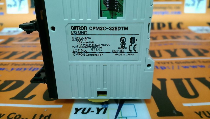 OMRON CPM2C-32EDTM I/O UNIT MODULE
