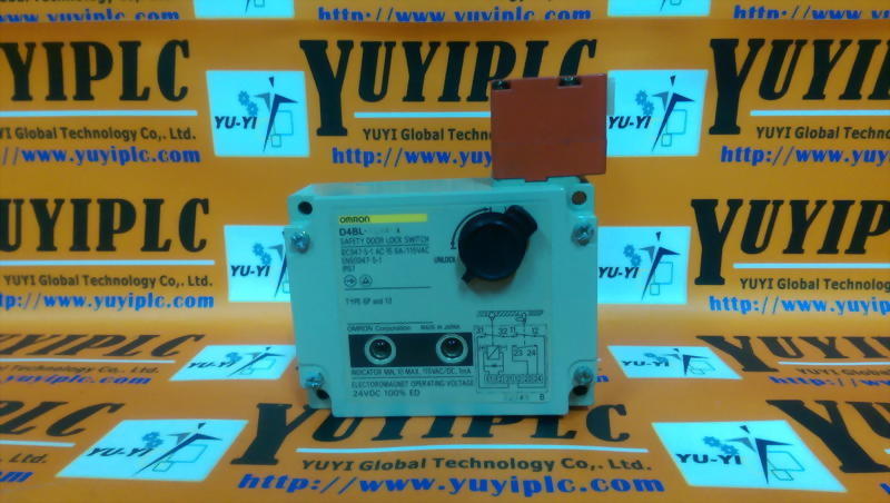 OMRON D4BL-1CRA-A GUARD LOCK SAFETY DOOR SWITCH