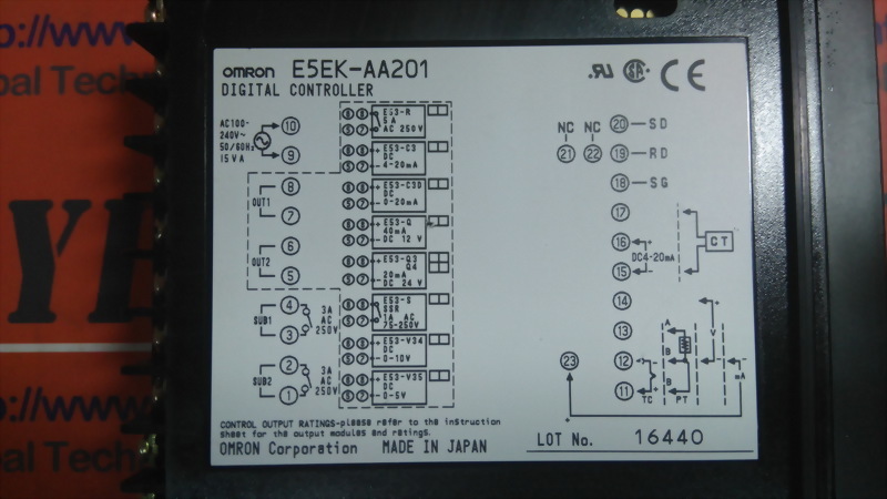OMRON DIGITAL CONTROLLER E5EK-AA201