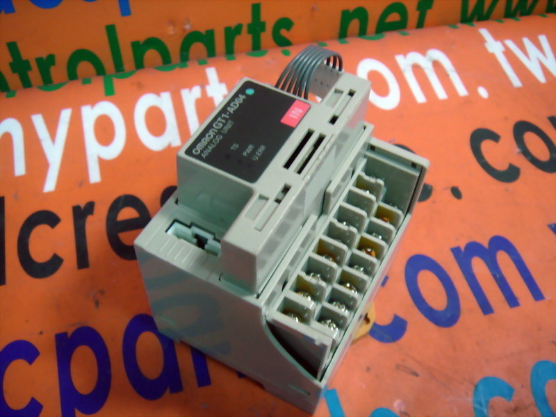 OMRON GT1-AD04 INPUT MODULE ANALOG COMPATIBLE W/ MULTIPLE