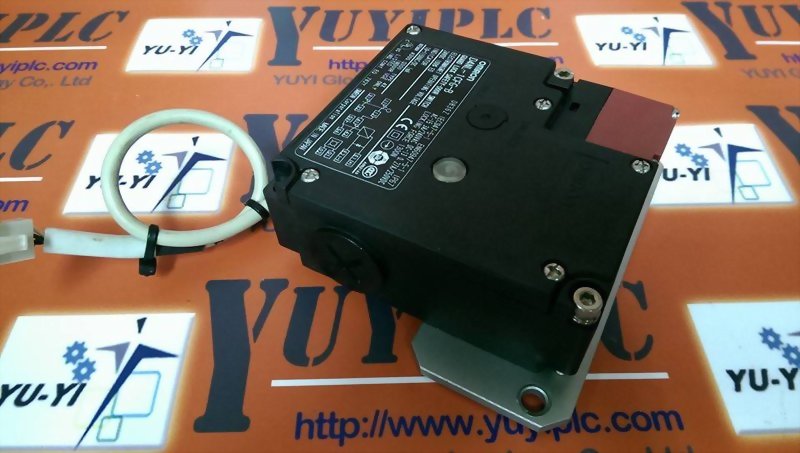 OMRON GUARD LOCK SAFETY-POWER SWITCH D4NL-1CFG-B