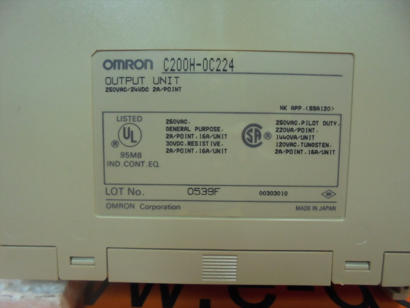 OMRON OUTPUT UNIT C200H-OC224