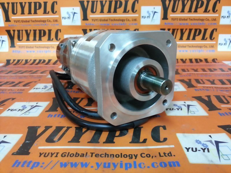 OMRON R88M-H10030 / R88M-H10030-G10B AC SERVO MOTOR