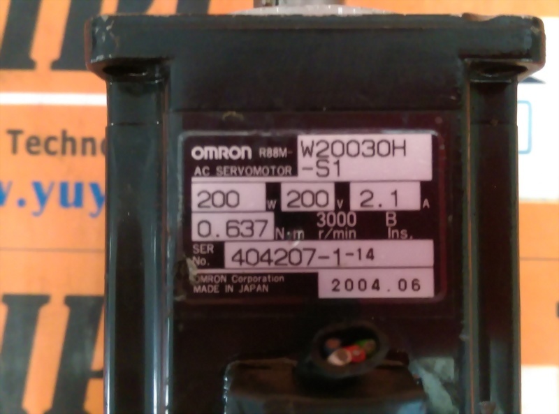 OMRON R88M-W20030H-S1 AC SERVO MOROR