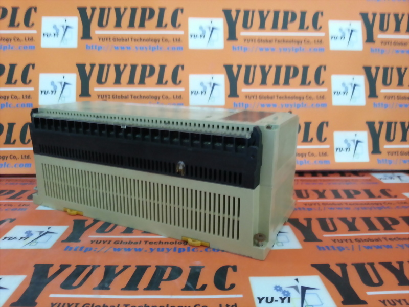 OMRON SYSMAC C28P PROGRAMMABLE CONTROLLER