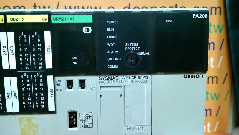 OMRON SYSMAC PROGRAMMZBLE CONTROLLER CVM1-CPU01-V2