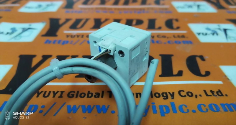 PANASONIC DP-100 DUAL DISPLAY DIGITAL PRESSURE SENSOR