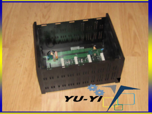 RELIANCE AUTOMAX PLC 4 SLOT RACK CHASSIS 45C911