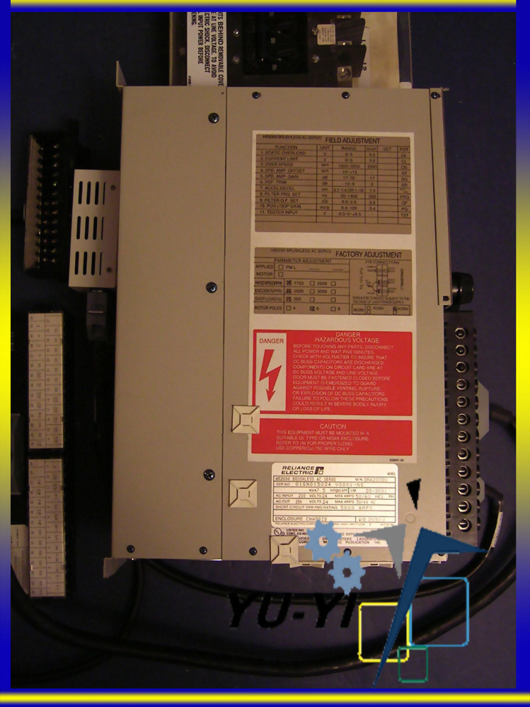 RELIANCE HR2000 BRUSHLESS AC SERVO CONTROLLER 3RA2008U