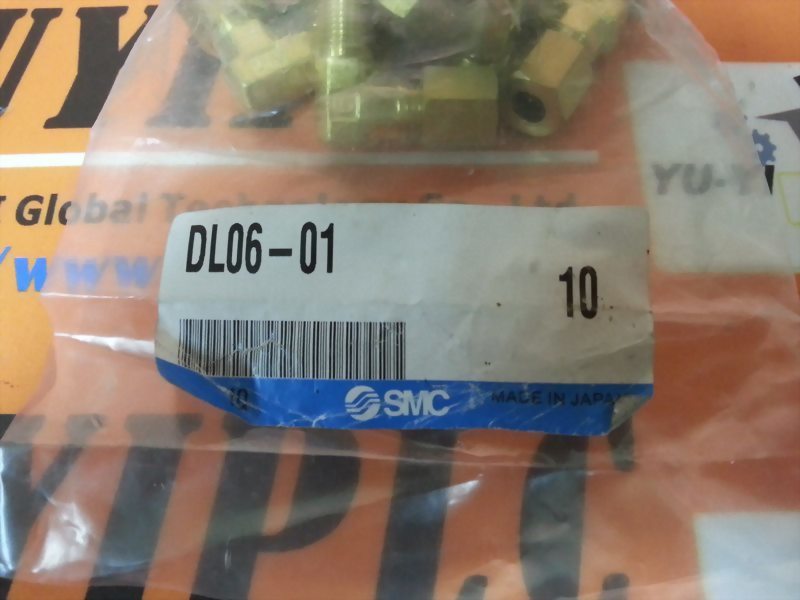 SMC DL06-01 BRASS CARD HOLDER NEW