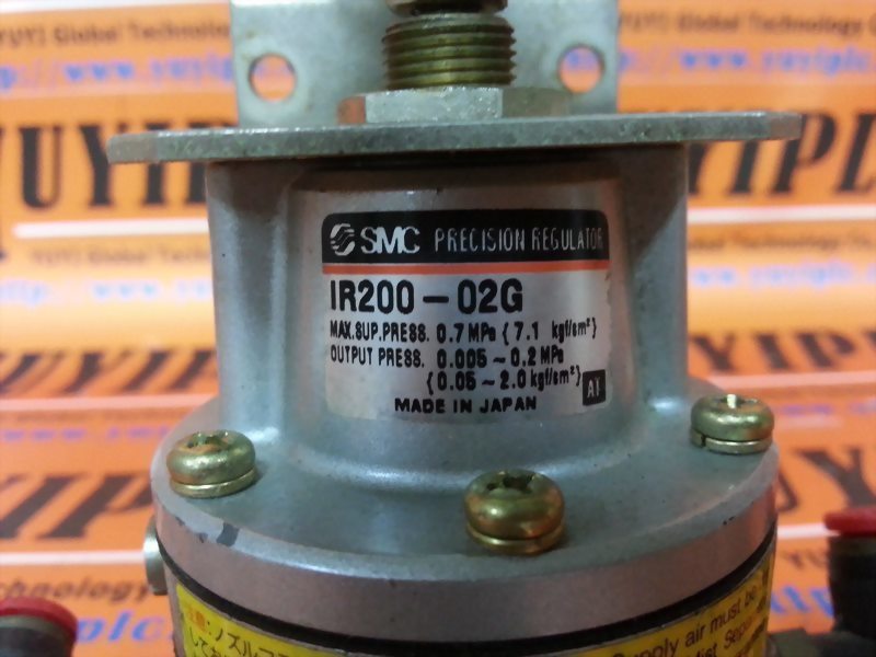 SMC IR200-02G PRECISION REGULATOR