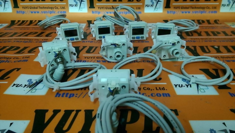 SMC ZSE30A-01-N-M DIGITAL PRESSURE SWITCH