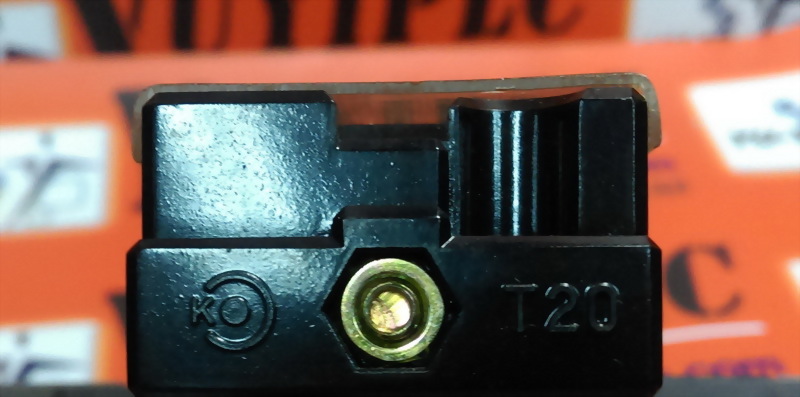 TERMINALS T2015 HOLES