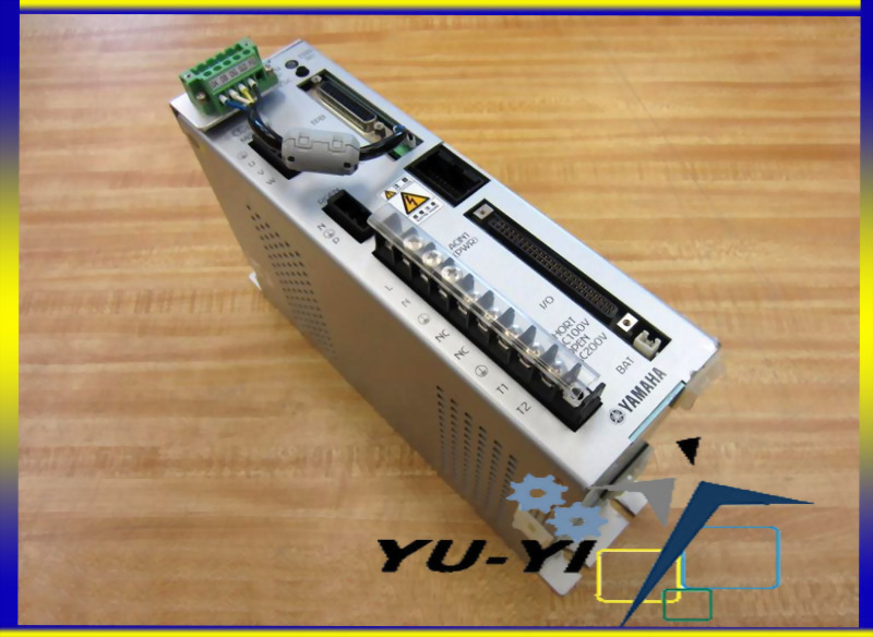 YAMAHA TWO AXIS ROBOT CONTROLLER SRCX 05