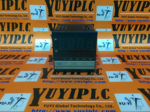 RKC CB900 TEMPERATURE CONTROLLER