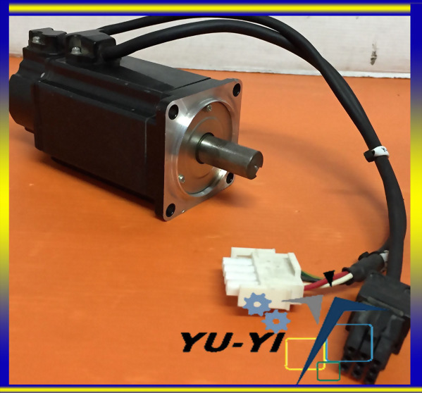 FUJI ELECTRIC SYSTEMS GYS401DC2-T2A AC SERVO MOTOR