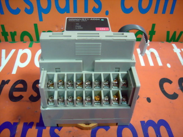 OMRON GT1-AD04 INPUT MODULE ANALOG COMPATIBLE W/ MULTIPLE