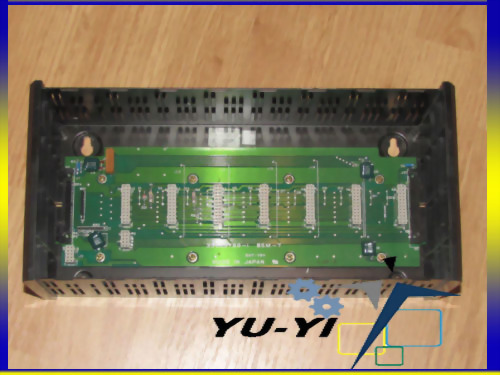 RELIANCE AUTOMAX PLC 7 SLOT RACK CHASSIS 45C914