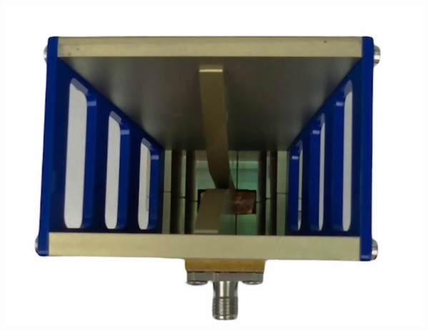 Double-Ridged Horn Antennas - APM Wireless Antennas