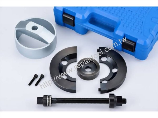 Compact Wheel Hub Tool Set