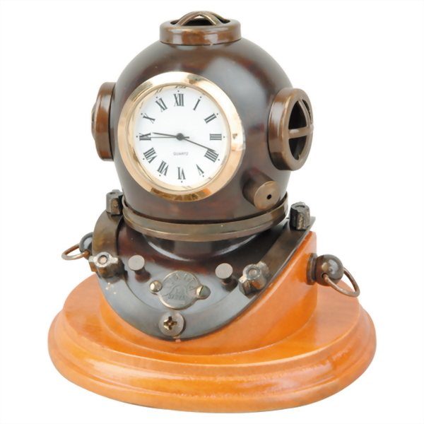 Dive Helmet Clock with Fixed Rack